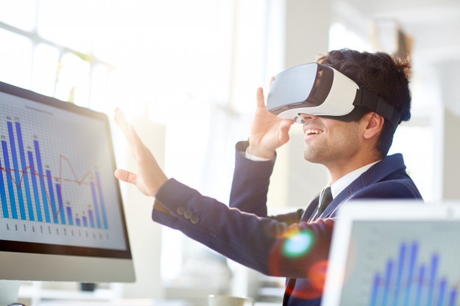 Most Famous AR and VR Technology Trends in 2021 - TechKnowable