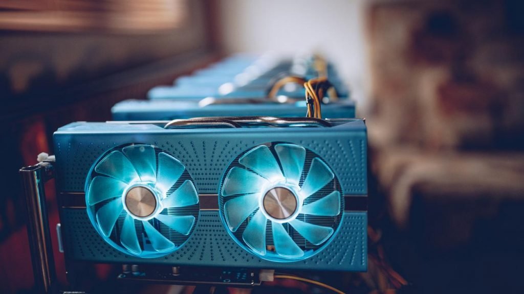 The Evolution of the Computer: From Room-Sized Mainframes to Pocket ...