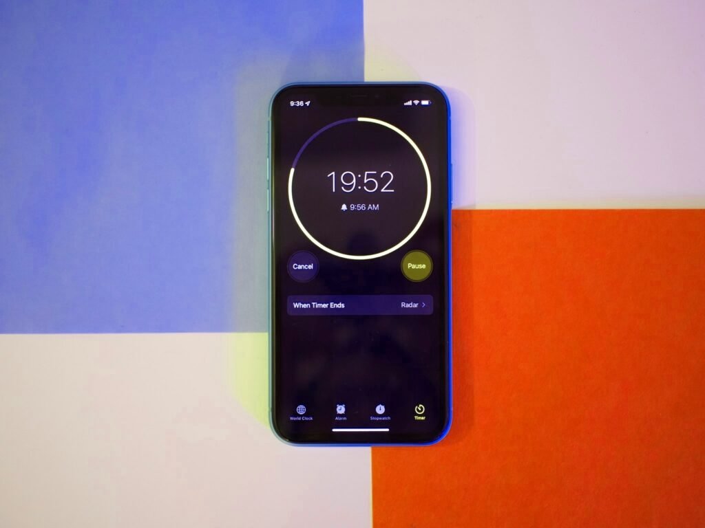 How to Set a Timer and Customize it on iPhone 2022 - TechKnowable