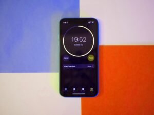 How to Set a Timer and Customize it on iPhone 2022 - TechKnowable