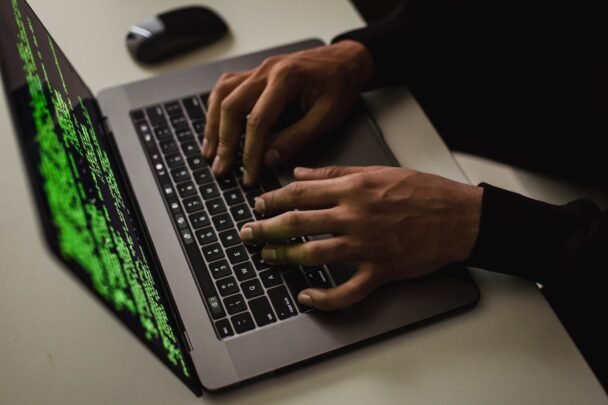 How Computer Systems Can Be Infiltrated by Hackers - TechKnowable