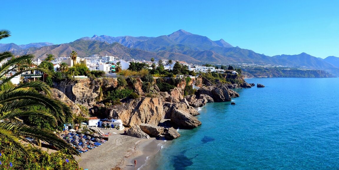Why are investors drawn to the Costa del Sol? - TechKnowable