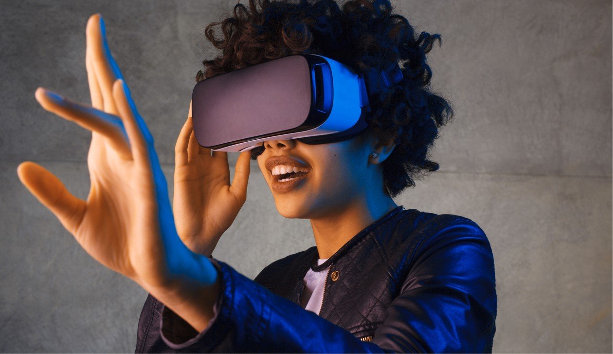 Top 7 Best Must-Have Gadgets for 2023 - TechKnowable