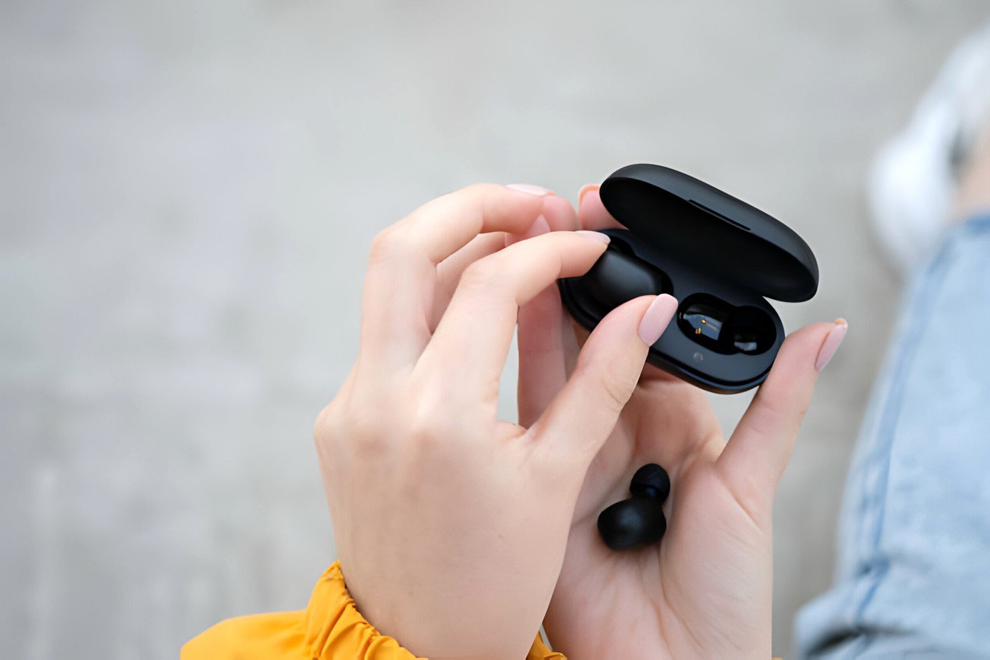 7 Things to Consider Before Buying a New Earbud - TechKnowable